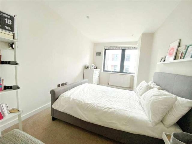 1 bed flat for sale