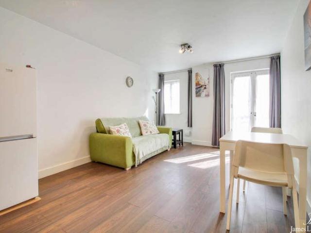 1 bed flat for sale