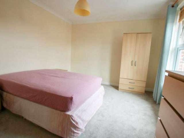 1 bed flat for sale