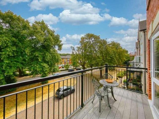 1 bed flat for sale