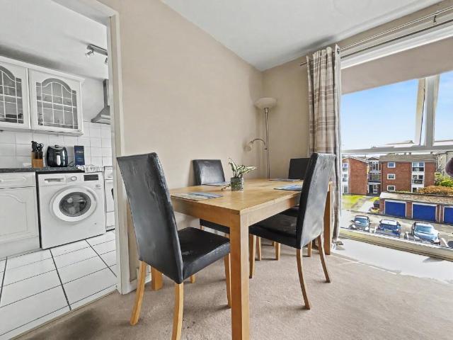 1 bed flat for sale