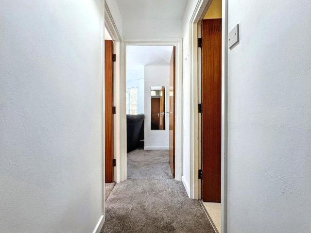 1 bed flat for sale