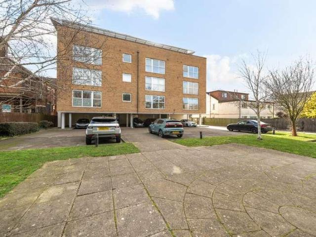 1 bed flat for sale