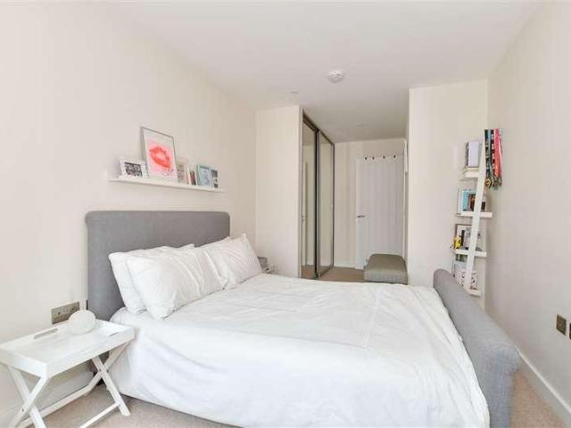 1 bed flat for sale