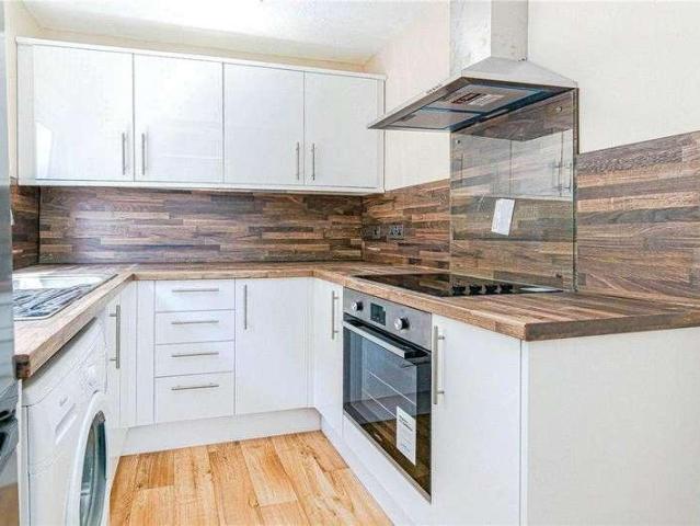 1 bed flat for sale