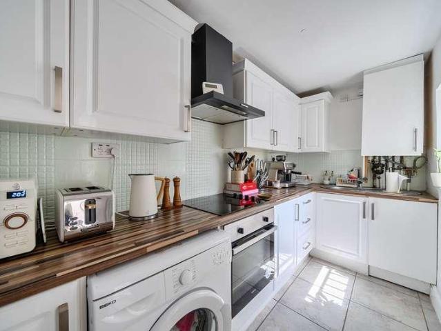 1 bed flat for sale