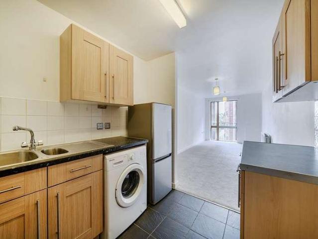 1 bed flat for sale