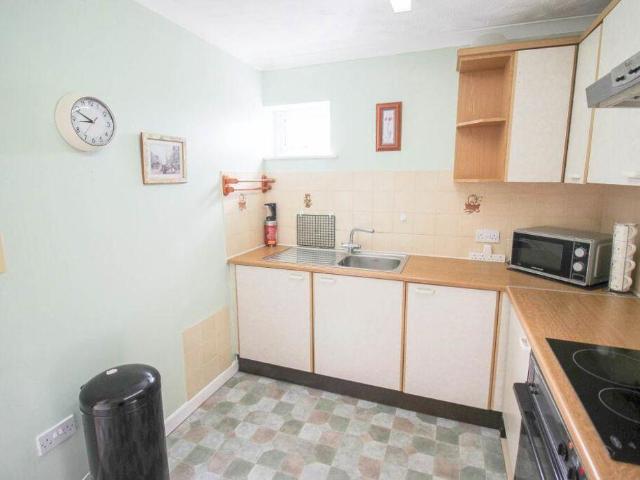 1 bed flat for sale