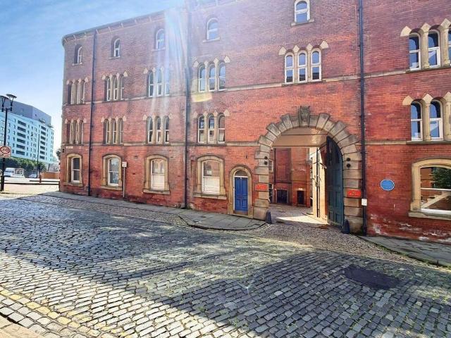 1 bed flat for sale
