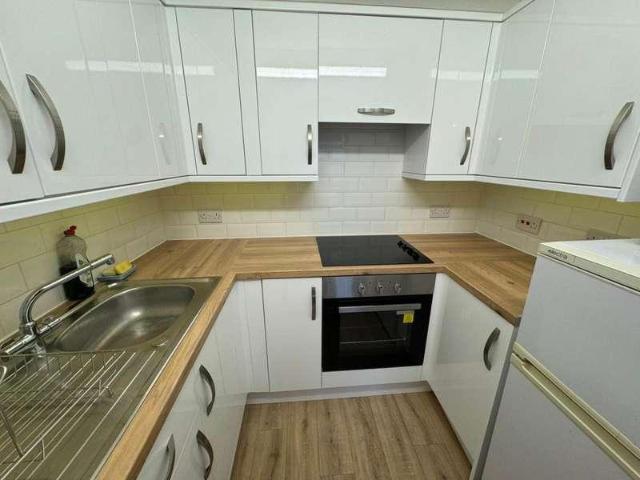 1 bed flat for sale