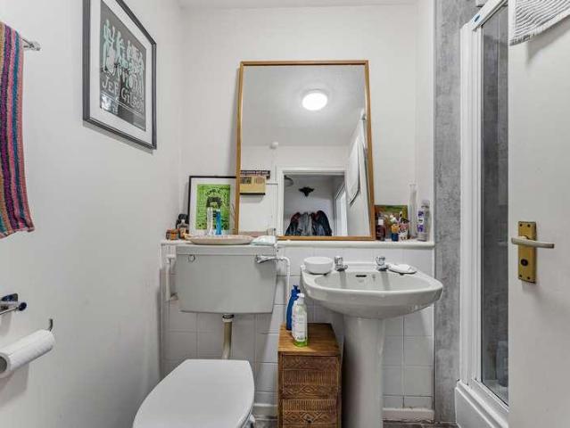 1 bed flat for sale
