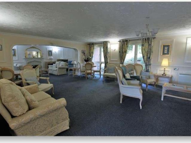 1 bed flat for sale
