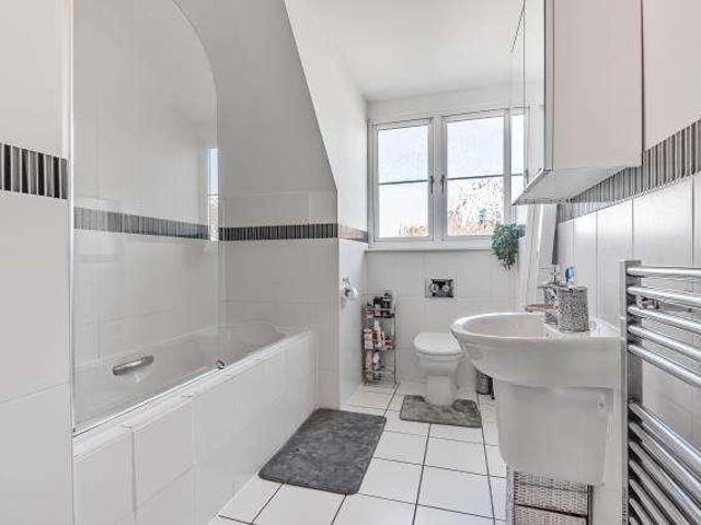 1 bed flat for sale