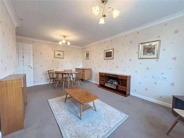 1 bed flat for sale