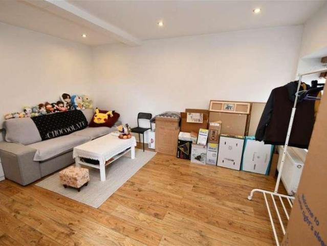 1 bed flat for sale