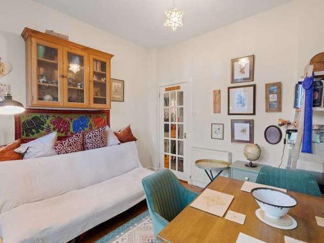 1 bed flat for sale
