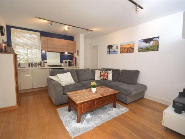 1 bed flat for sale