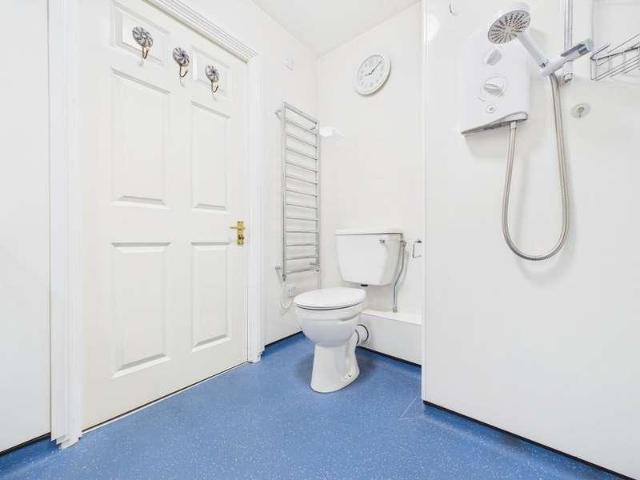 1 bed flat for sale