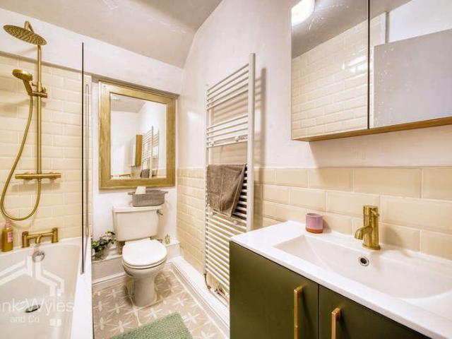 1 bed flat for sale