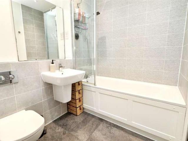 1 bed flat for sale