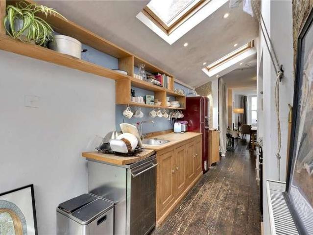 1 bed flat for sale