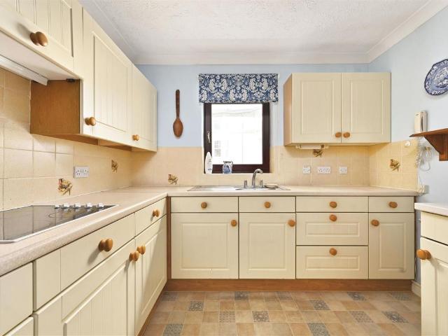 1 bed flat for sale