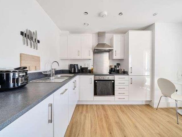 1 bed flat for sale