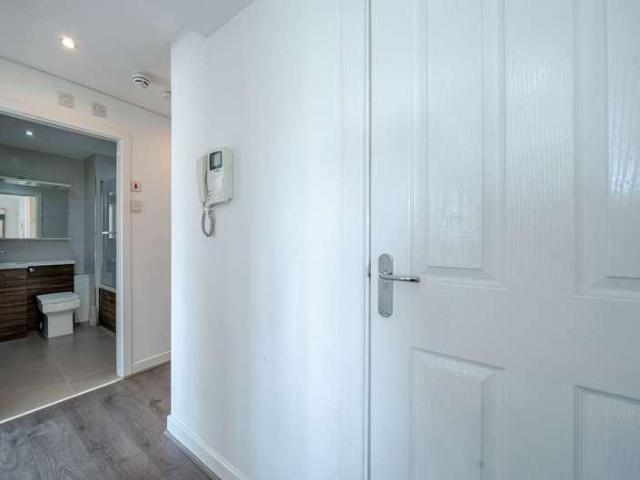 1 bed flat for sale