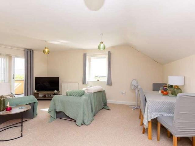 1 bed flat for sale