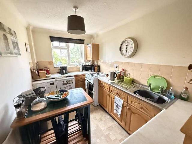 1 bed flat for sale