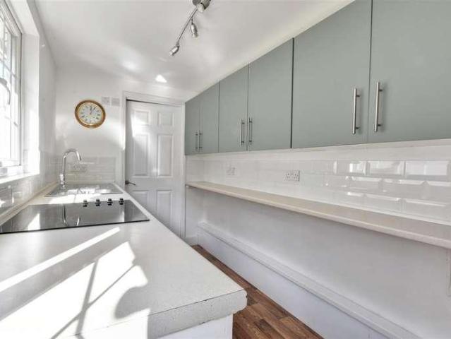 1 bed flat for sale