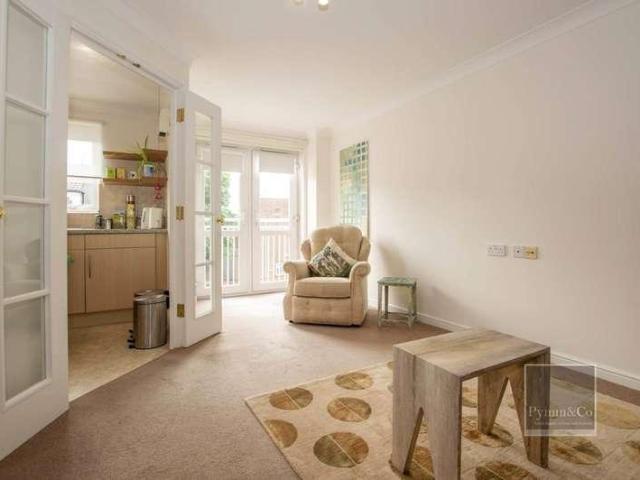 1 bed flat for sale