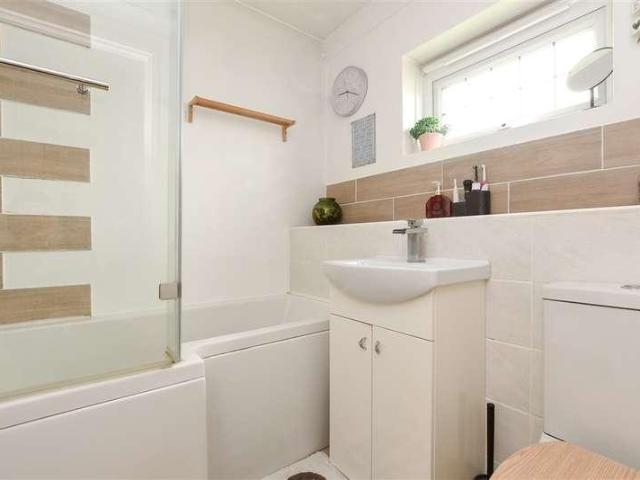 1 bed flat for sale
