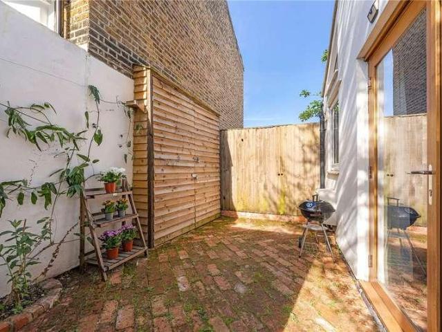 1 bed flat for sale