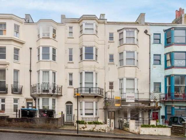 1 bed flat for sale