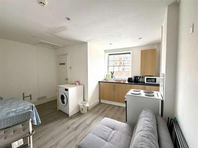 1 bed flat for sale