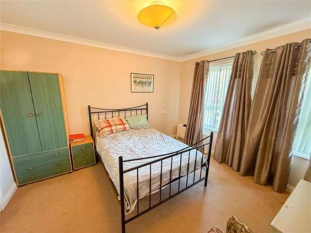 1 bed flat for sale