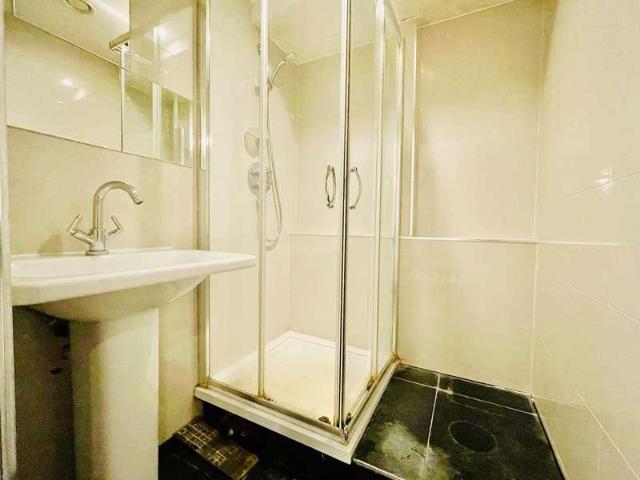 1 bed flat for sale