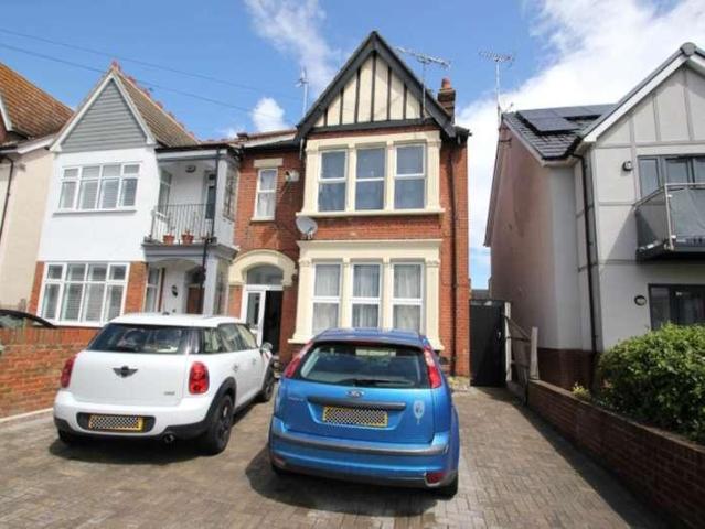 1 bed flat for sale