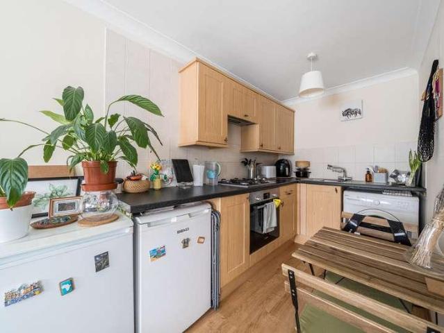 1 bed flat for sale