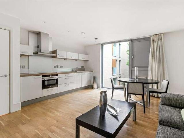 1 bed flat for sale