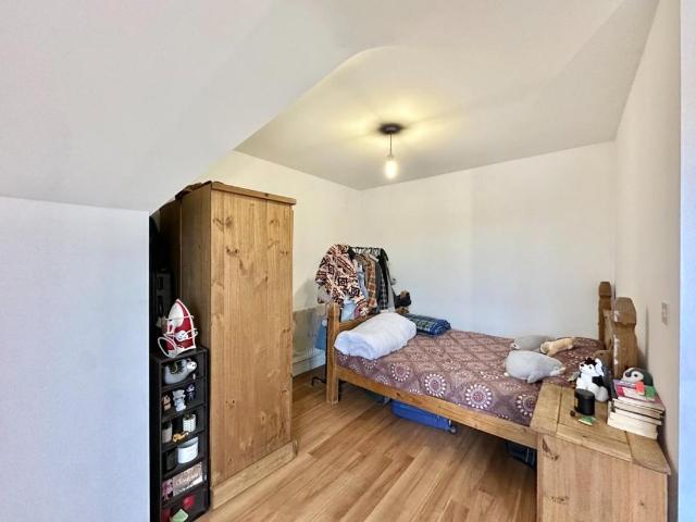 1 bed flat for sale