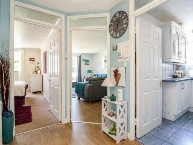 1 bed flat for sale