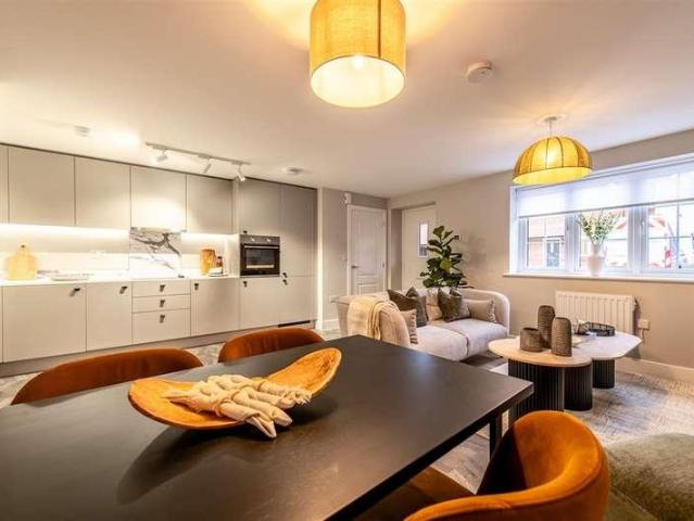 1 bed flat for sale