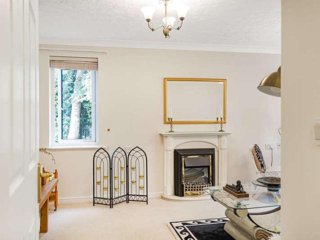 1 bed flat for sale