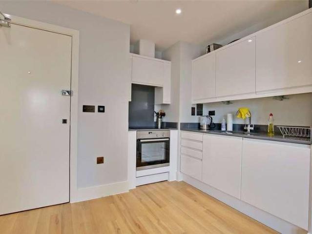 1 bed flat for sale