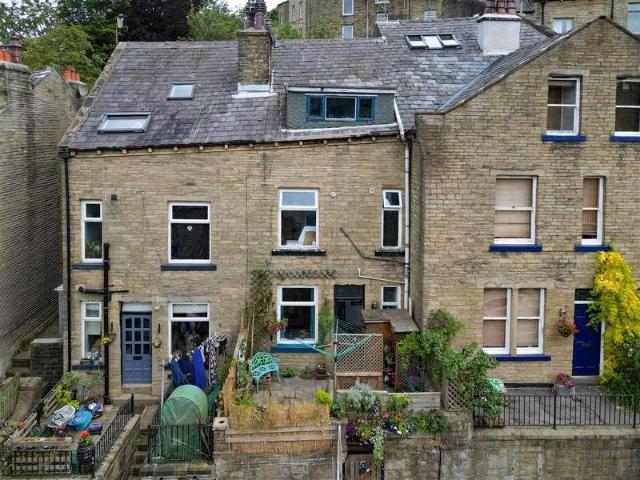 1 bed house for sale