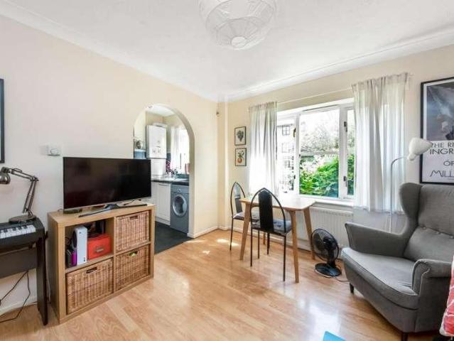 1 bed flat for sale