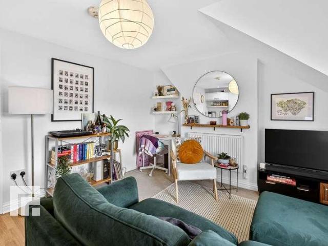 1 bed flat for sale