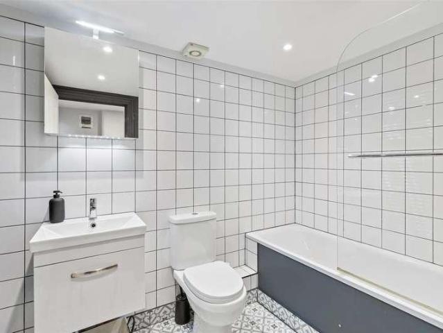 1 bed flat for sale